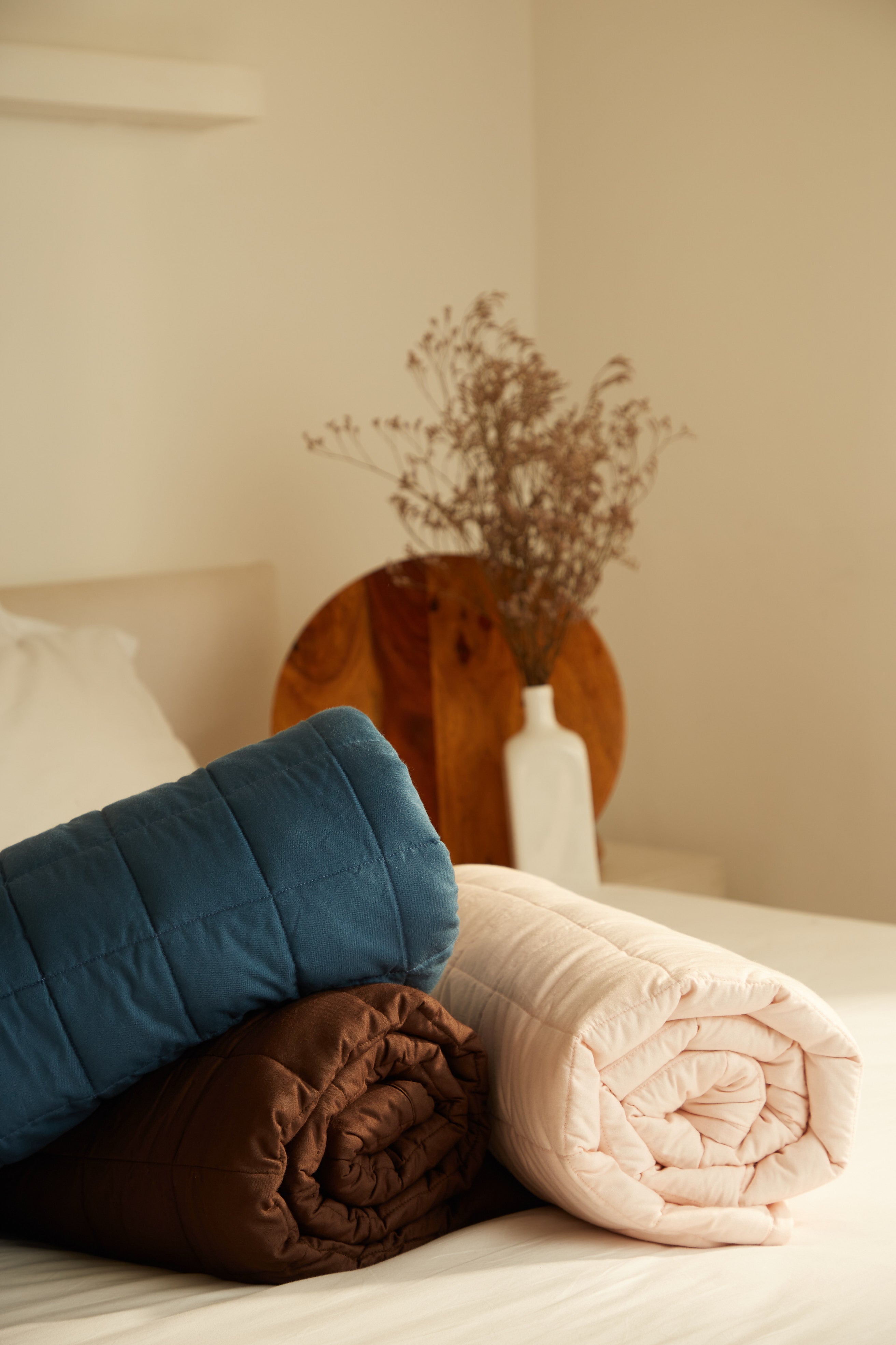 Weighted Blankets: Benefits, Do They Work, and More – The Sleep Chapter