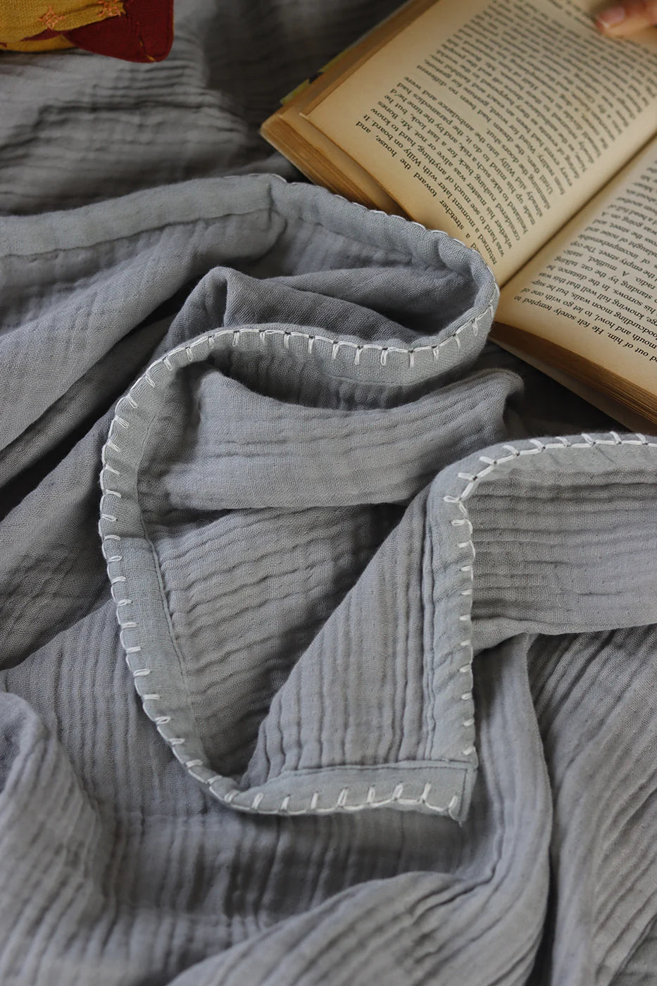 Muslin Blankets – The Sleep Chapter